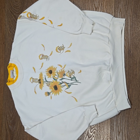 Tops | Morning Sun Vintage White Sweatshirt With Sunflower Print 675 ...